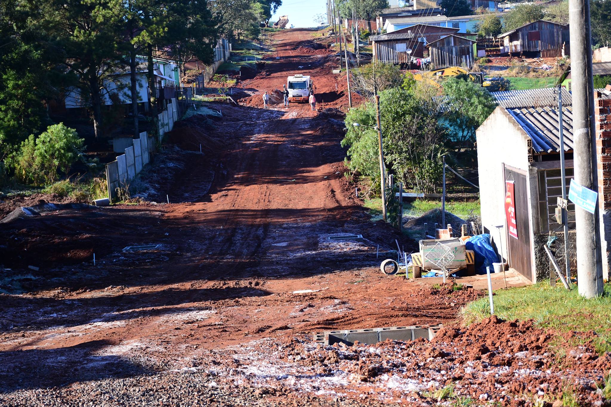 Prefeitura faz obras de asfalto em mais 12 quadras - Secretaria de Obras