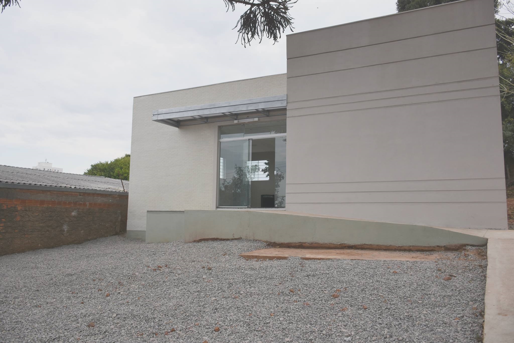 Capela Mortuária da Petrópolis é entregue - Secretaria de Obras