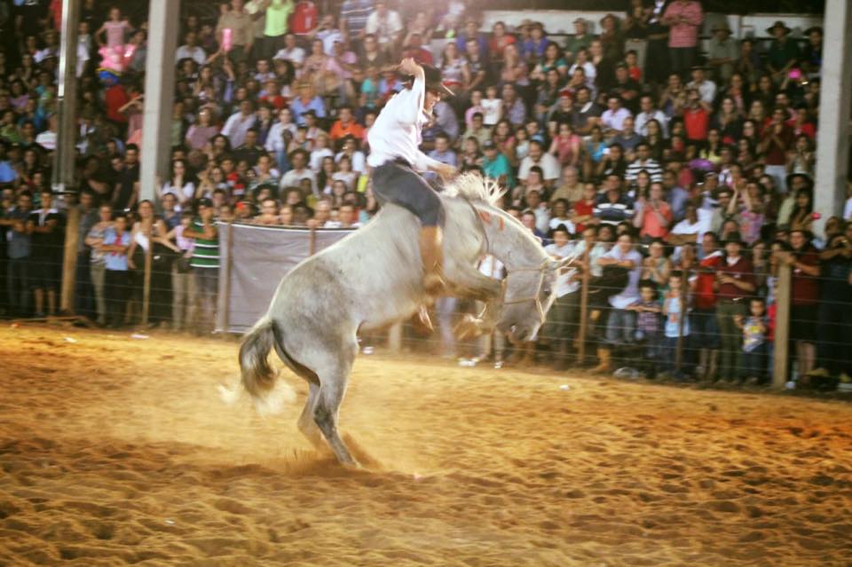 Rodeio Internacional recebe mais de 25 mil pessoas - Turismo